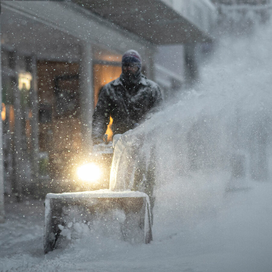 Toro 28 in. (71 cm) Power Max HD 828 OAE Two-Stage Gas Snow Blower ...